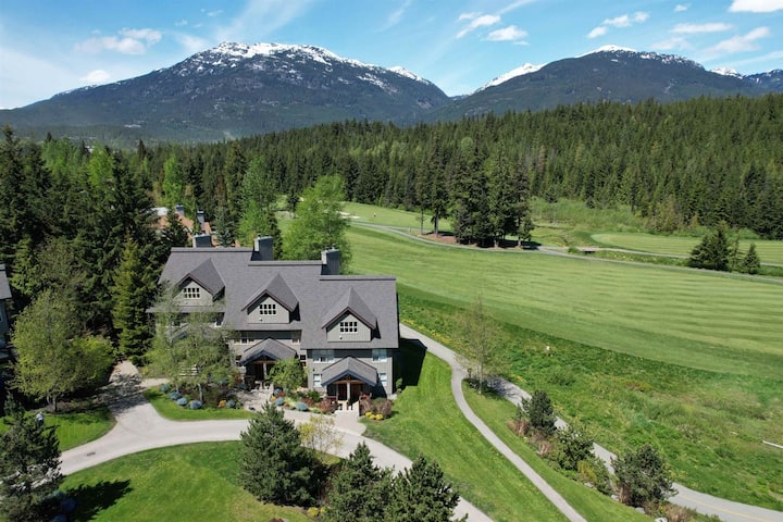 Golf Course, Lost Lake, 2bed, Free Parking/shuttle - Whistler