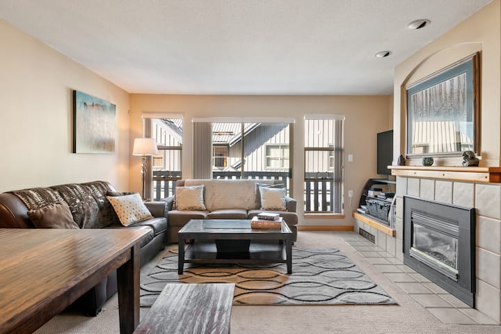 2 Bed Beautiful Spacious Townhome W Free Parking - ウィスラー