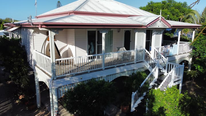 Queenslander - On The Beach! - Woodgate