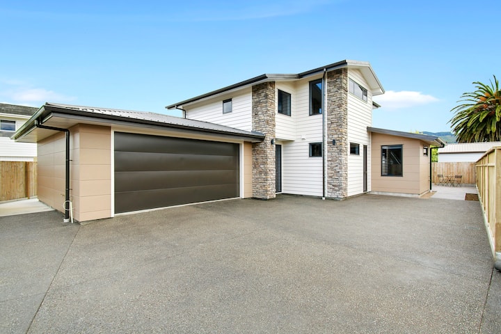 High Quality Home & Stylish Decor - Upper Hutt