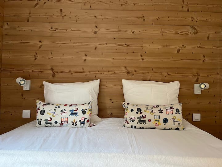 New Apartment Ski In/ski Out In Meribel Plateau - 法國
