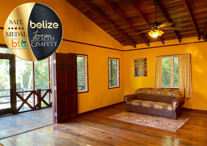 Jungle Retreat - The Thirsty Coconut - Corozal