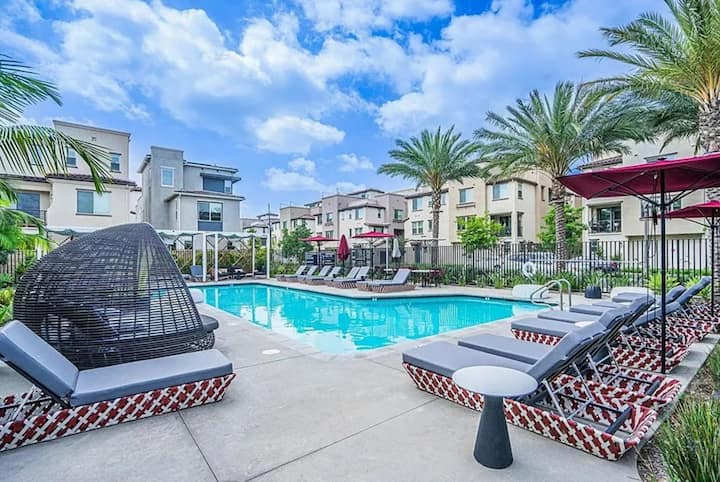 Free Ev Charging, Disney, Hot Tub, Roofdeck, Views - Orange, CA