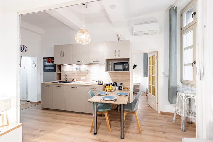 Close To Cours Saleya & Promenade Des Anglais - Nice