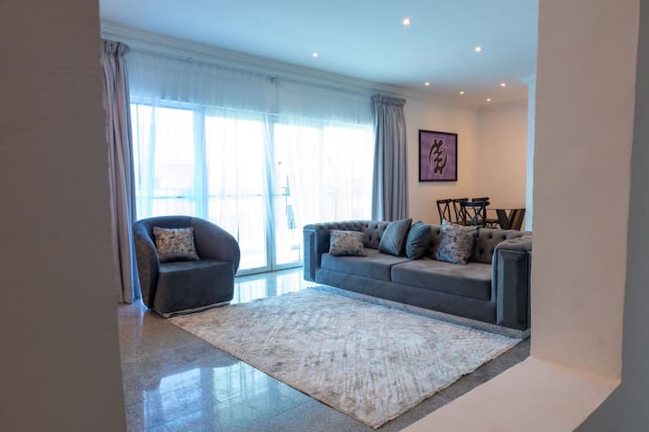 Marvellous 3-bed Apartment In Airport Residential. - Accra