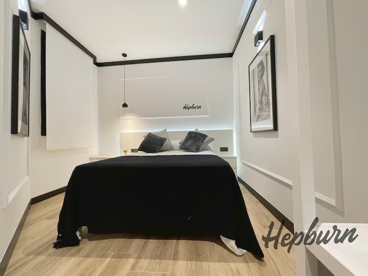 Hepburn Suite Mk77_lancia - León, Spagna