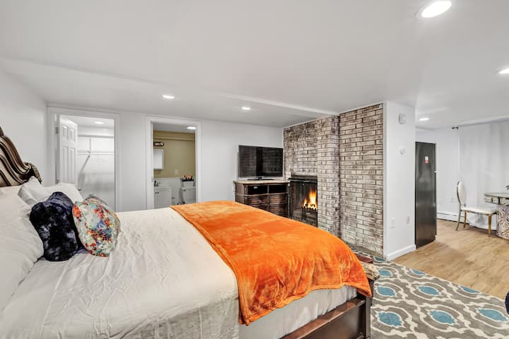 Cheerful 1-bedroom Suite With Fire Place - Fairfield, CT