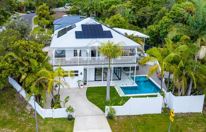 Luxury Suffolk Park Home - The Beach Monkey - Byron Bay