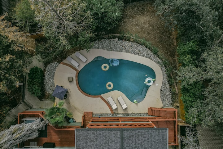 House In The Clouds - Perfect Summer Getaway - Shasta, CA