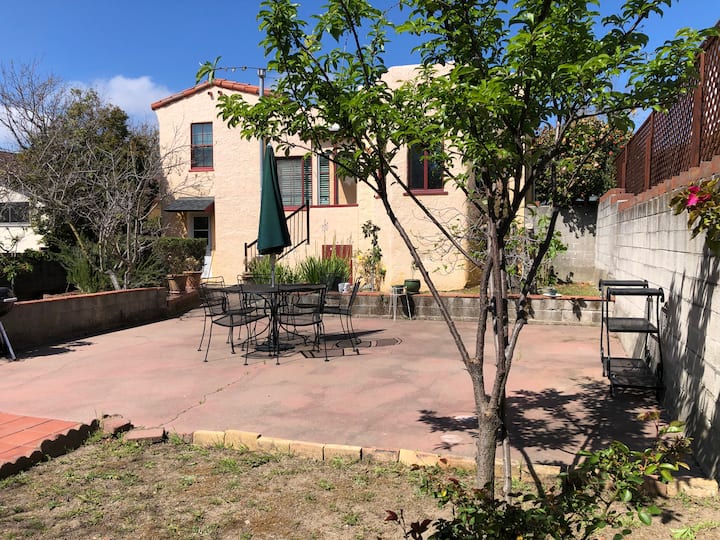 Cheerful 2+bedroom Home W Backyard Near Everything - El Cerrito, CA