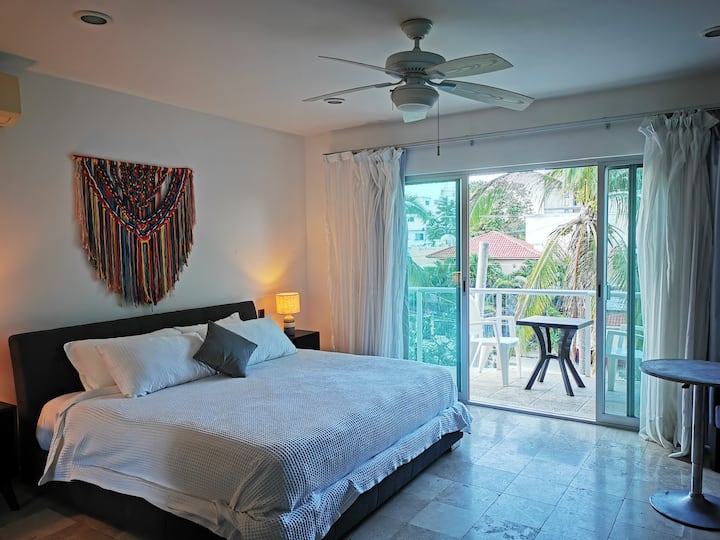 Departamento Con Balcón Y Terraza, 5th Ave. - Playa del Carmen