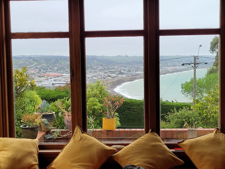 Fabulous Views - Twin Single Bedroom - Oamaru