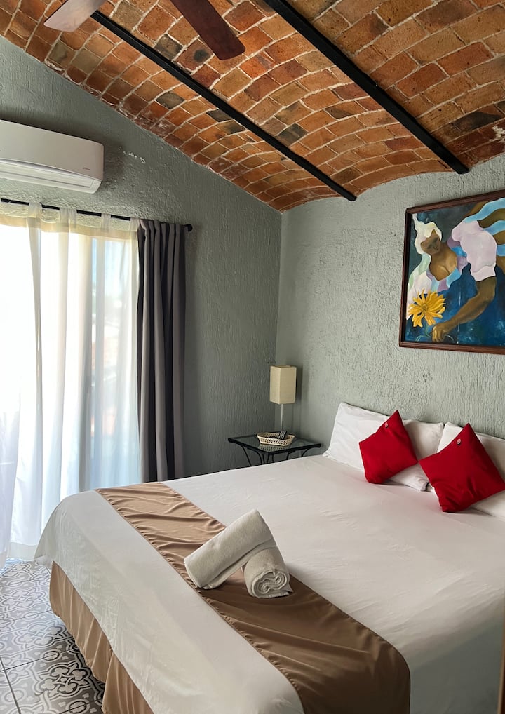 Hermosa Villa Remodelada Dos Plantas (V3) - Ajijic