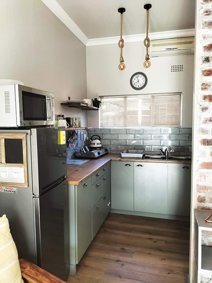 La Petite Cour - Lovely Little Courtyard Apartment - Potchefstroom