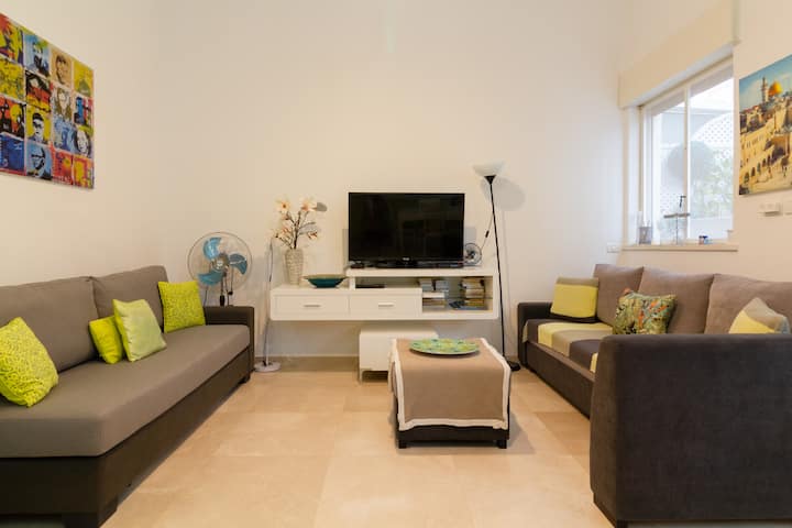 -> Great One Bedroom Apartment By The Beach - Tel Aviv
