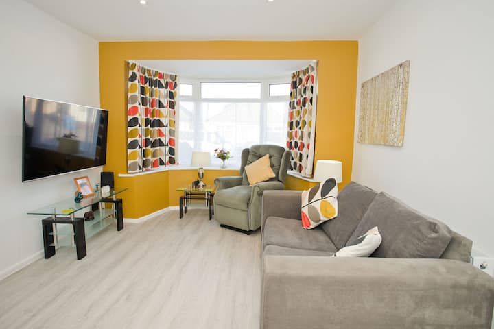 Wheelchair Accessible Bungalow-poole/bournemouth - Bournemouth