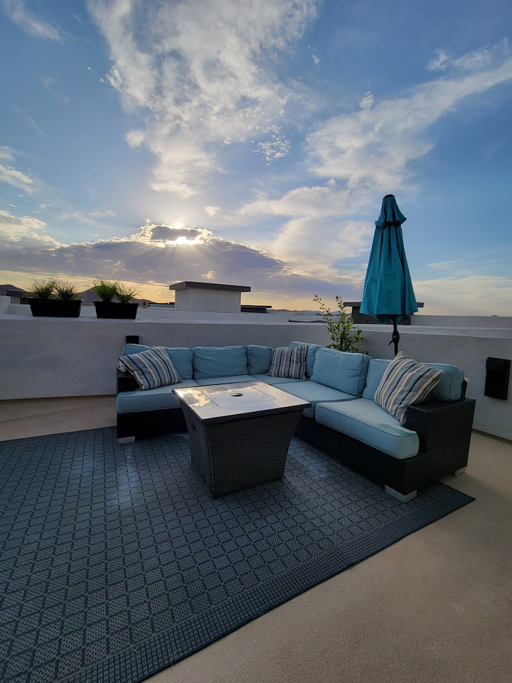 Beautiful Townhome With A Rooftop Deck! - Phoenix, AZ