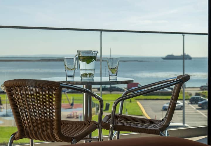 Exclusive Luxury Seafront 2 Bedroom Apartment - Galway