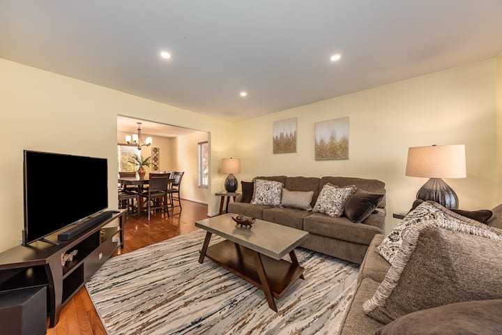 Naperville Rental - Skylane Dr - Naperville, IL