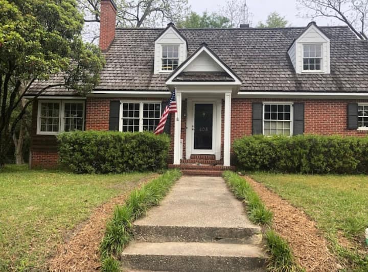 Downtown Camden Retreat - Camden, SC