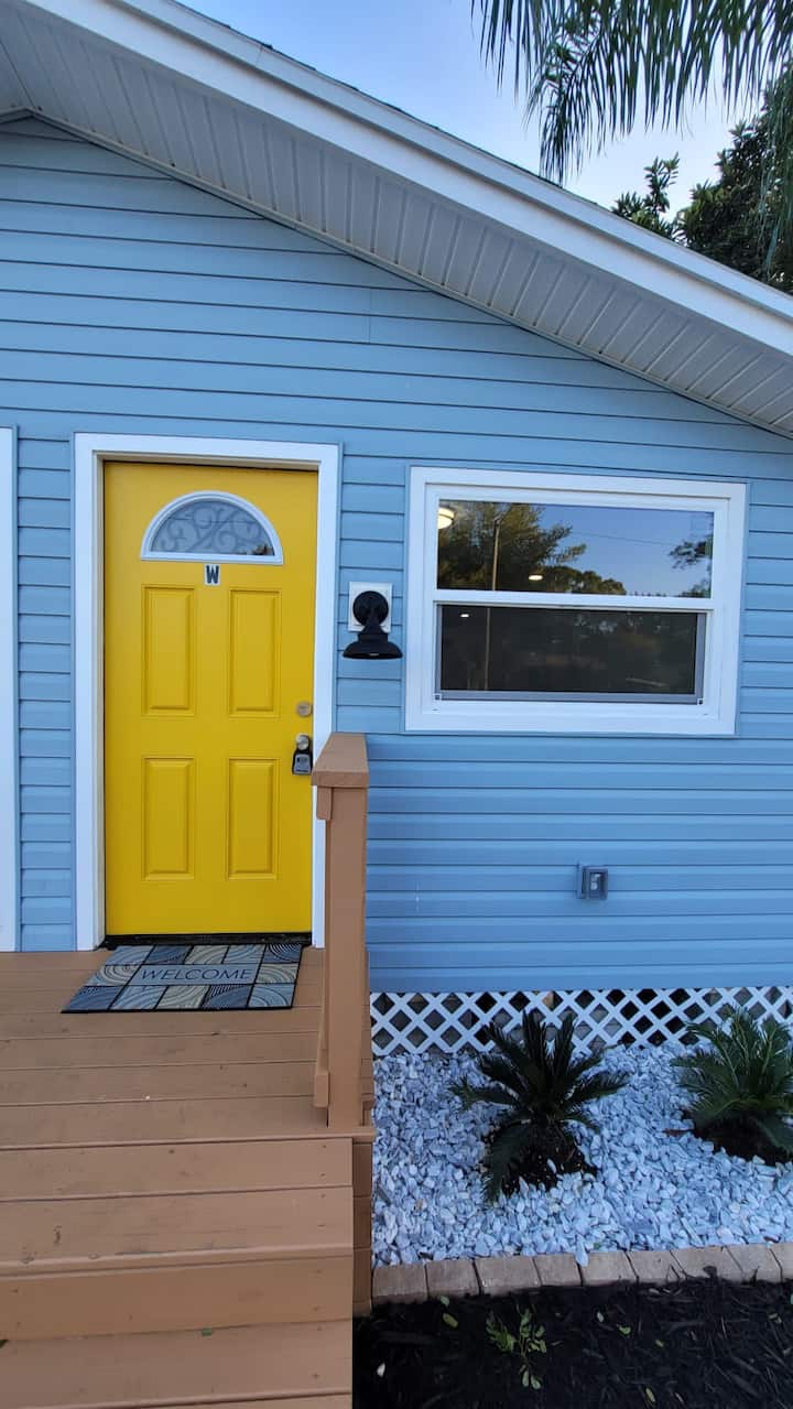 Adorable New Remodel Cozy W Guesthouse To Relax - Sawgrass Lake, FL