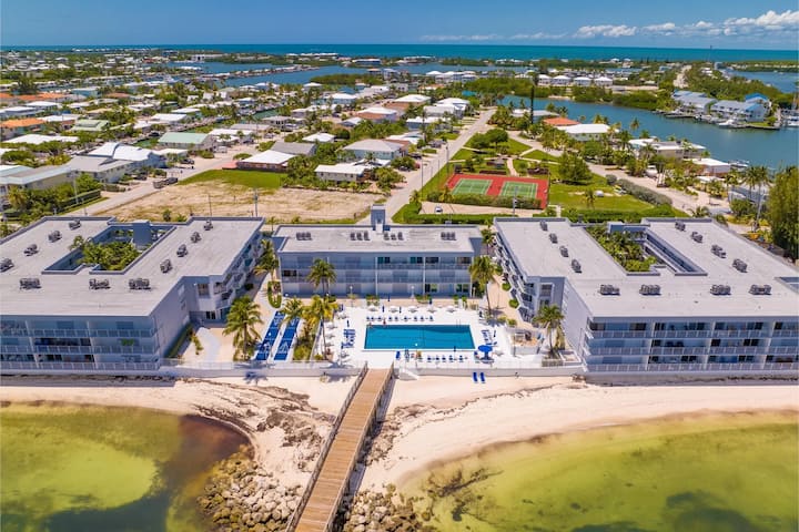 Our 2b2b Marathon Fl Condo On Beach In Key Colony! - Key Colony Beach, FL