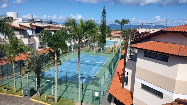 Triplex Em Condomínio Clube, Pé Na Areia. - Florianópolis