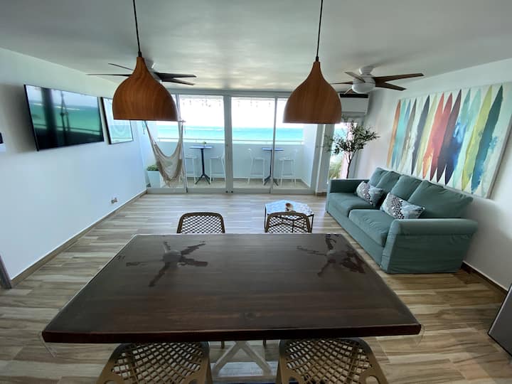 Palms & Ocean View 1br 1bth + Pool + Beach Access - San Juan