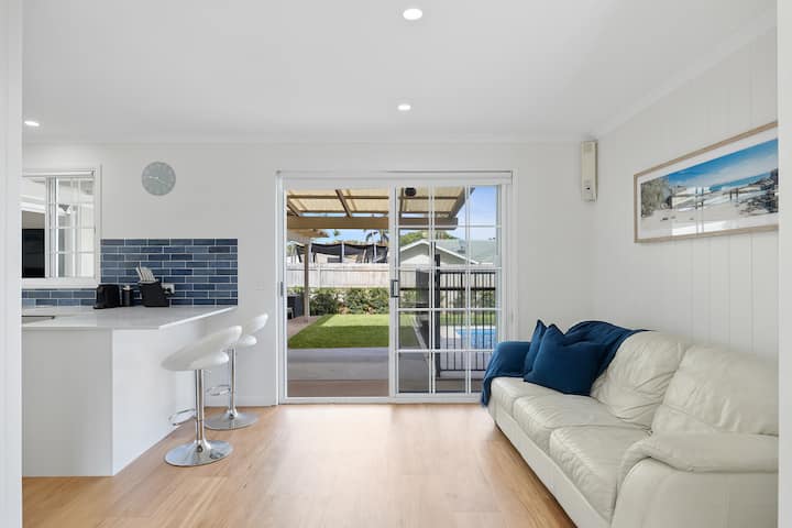 Pet Friendly
Coolum Stay
Pool & Beach! - 努沙