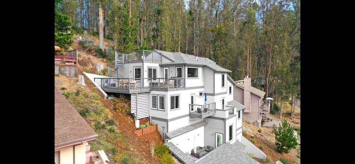 Oceanview Retreat Near Beaches & Coastal Trails - Half Moon Bay, CA