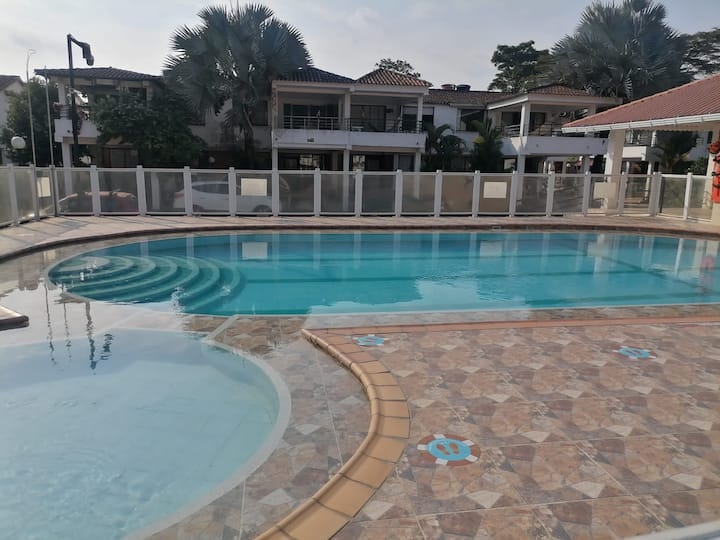 Casa En Conjunto Cerrado, Piscina, Agradable Lugar - Villavicencio
