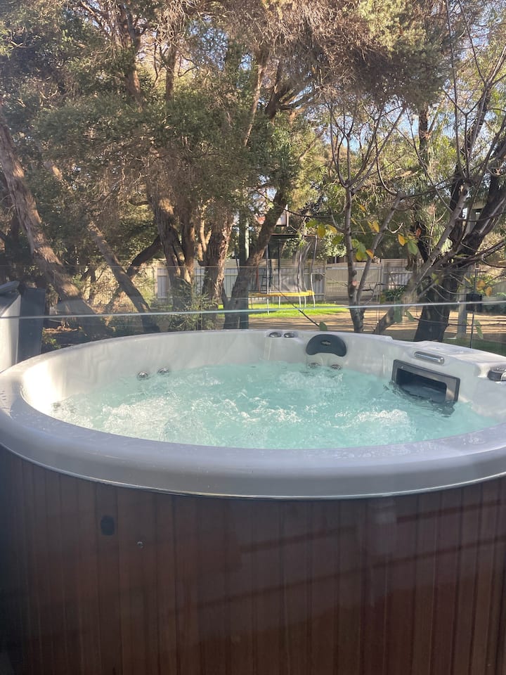 Allure Beach House Rye - 1 Night Free!* - Portsea