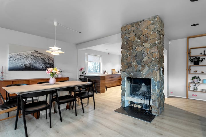 Large Modern Home In Reykjavik - Reykjavík
