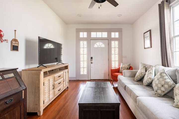 Beautiful Allen Toussaint Earhart Duplex - ニューオーリンズ, LA