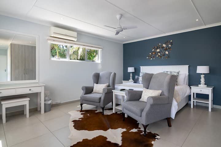 R&r Coastal Retreat - Kingfisher Deluxe Suite - Dolphin Coast