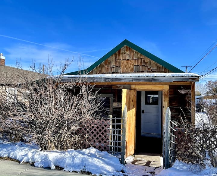 Rivers End Cowboy Cabin – Rustic Retreat - Dillon, MT