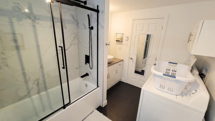 Demi Sous-sol Entier Renover - Quebec