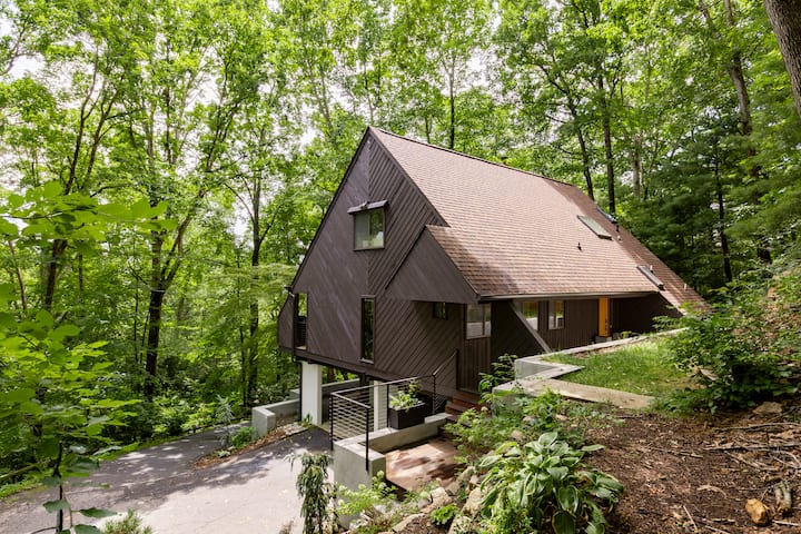 Luxury Efficiency Suite - Weaverville, NC