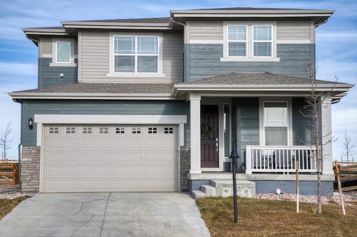 New Spacious Home Near Boyd Lake - Loveland, CO