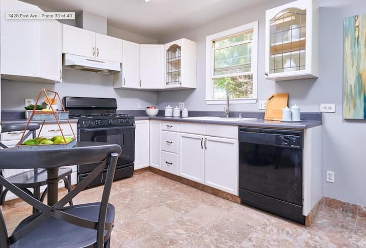 Adorable Private In-law Unit Near Downtown - Livermore, CA