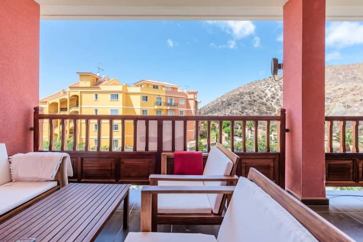 A 100+ Square Metre, Two Bedroom Apartament - Tenerife