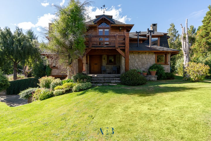 Acogedora Casa En Arelauquen Con Parrilla Interna - San Carlos de Bariloche
