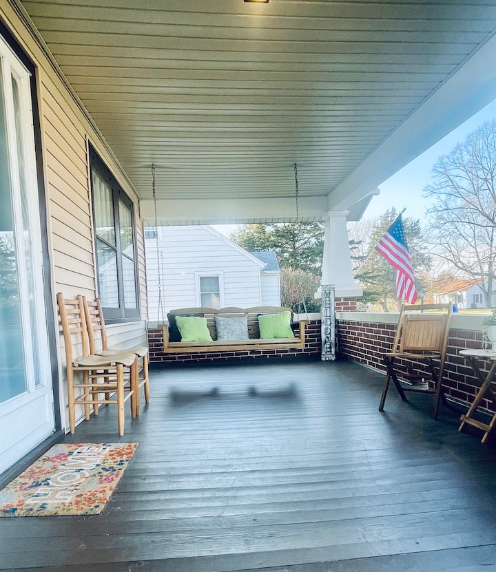 Cozy Craftsman - Decatur, IL