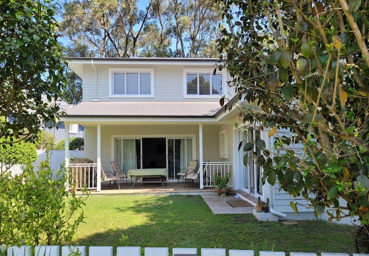 10 Kingsway, Leisure Isle - Knysna