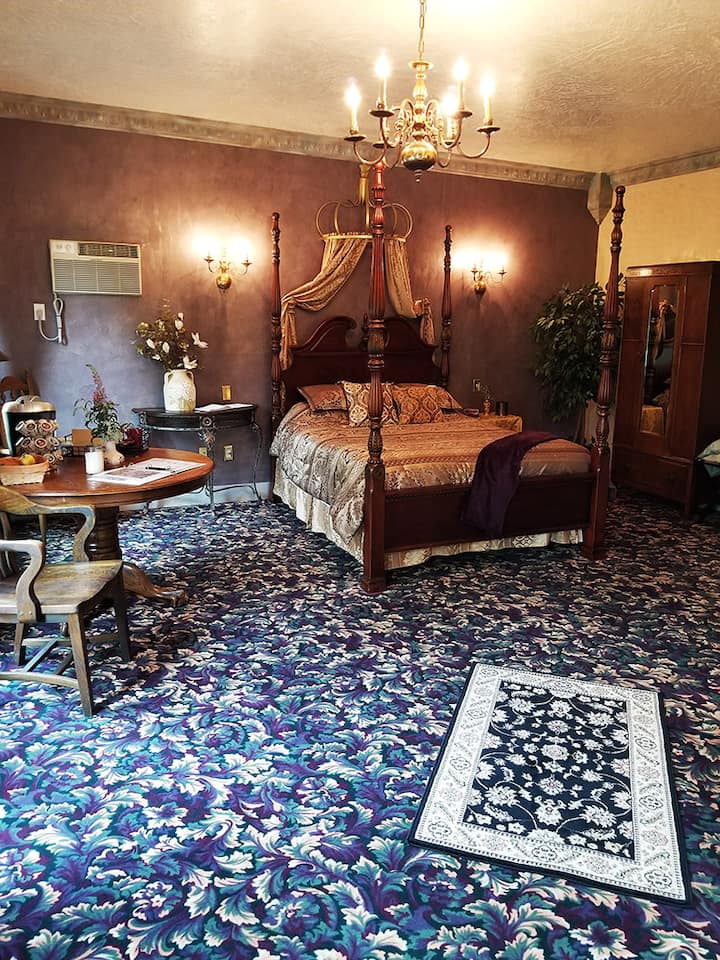 Villa Overlooking The Snake River - Lewiston, ID