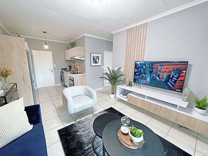 Modern Stunning Trex- Luxury Johannesburg Stay - Randburg
