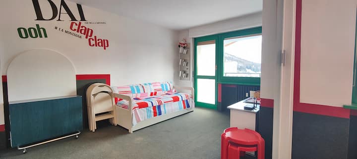 Hostdomus - Modern Art Flat - Sestriere