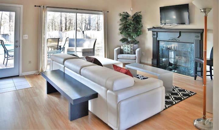 Acworth House With Diving Pool - Acworth, GA