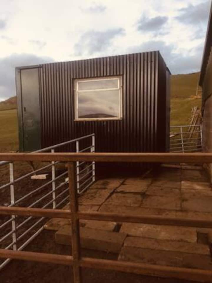 Rustic Cabin In A Field, Cosy, Comfortable, Cute. - Hebden Bridge