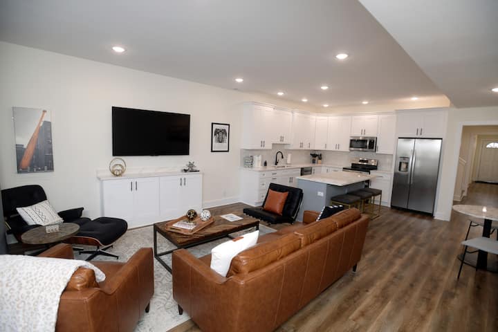 New Home-bourbon, Uofl, Expo - KFC Yum! Center